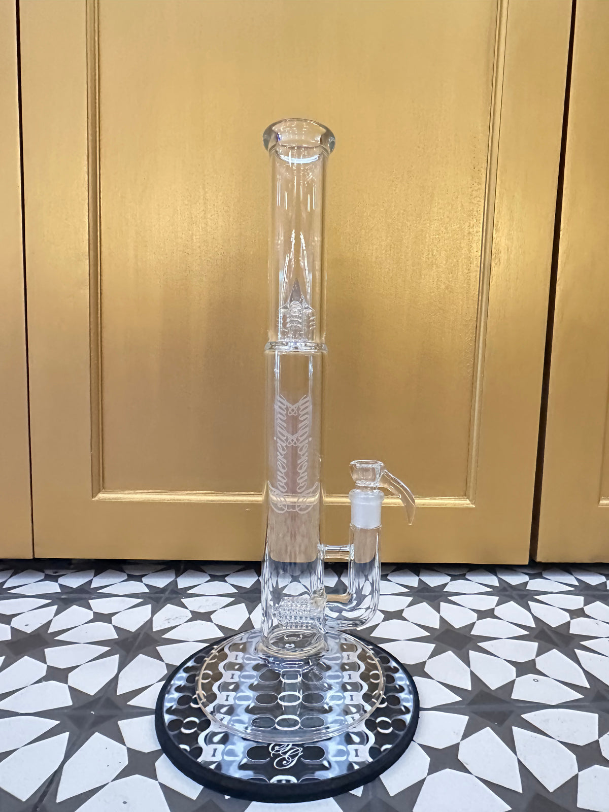 Bishop 3-Line – Boro Brothers Glass Gallery